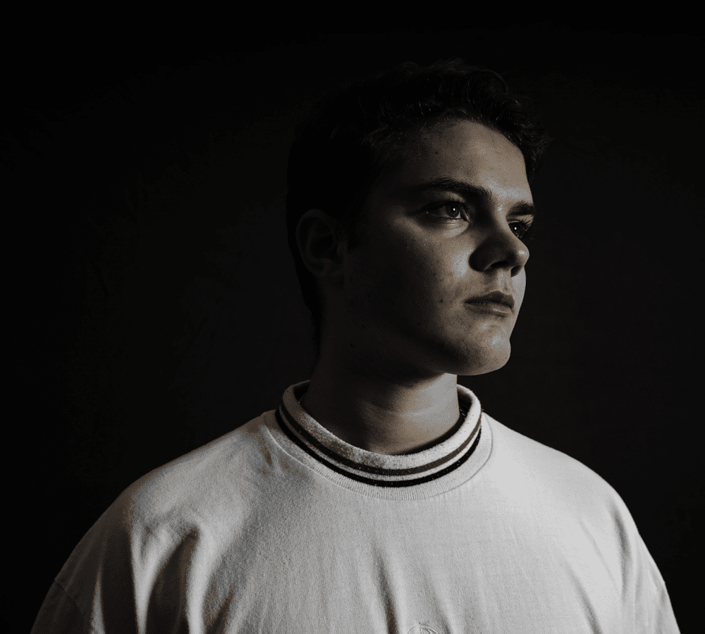 Kit Jones : meet one of the most promising talents the scene has to offer